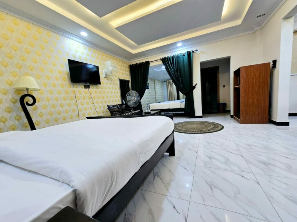 Weather Update for Murree Snowfall 2024 & Hotels Nearby 2025 - Grand Taj Hotel | Official ...